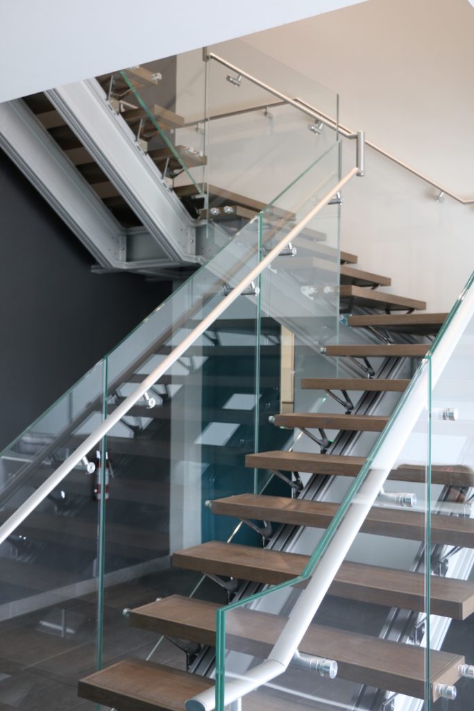 ARTICLE: Floating Staircase – A Collaboration Between Aluminum Extruder ...