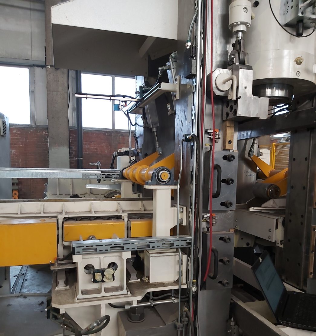 ARTICLE: Rusal Starts Up Pilot Casting Complex to Achieve a Maximum ...