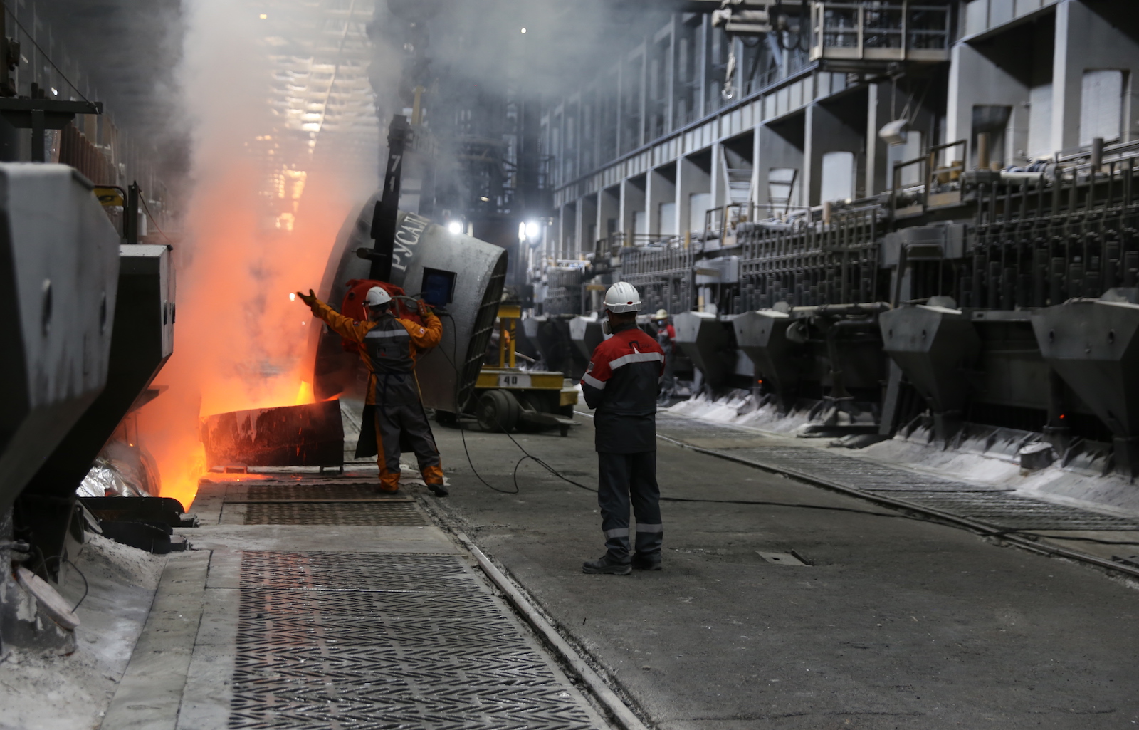 Rusal Converts Krasnoyarsk Smelter to EcoSøderberg Technology - Light ...