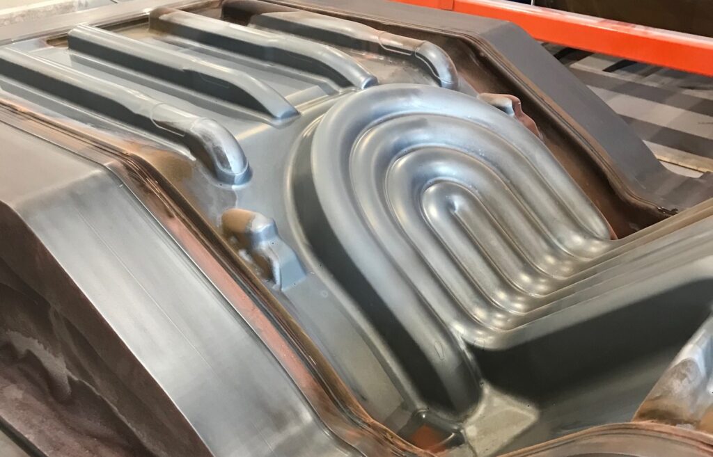 Aluminum Chair Made Using Superplastic Forming Method - Light Metal Age ...