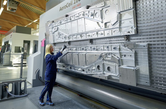 FABTECH 2019 – New Hydroforming Process for Complex Components - Light ...