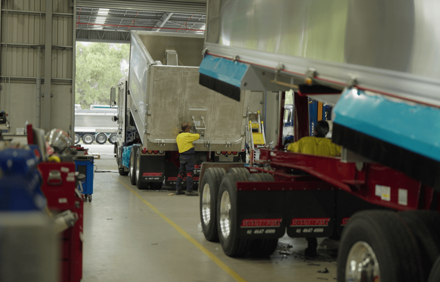 Sloanebuilt Shifts to Low-Carbon Aluminum for Its Trailers - Light ...